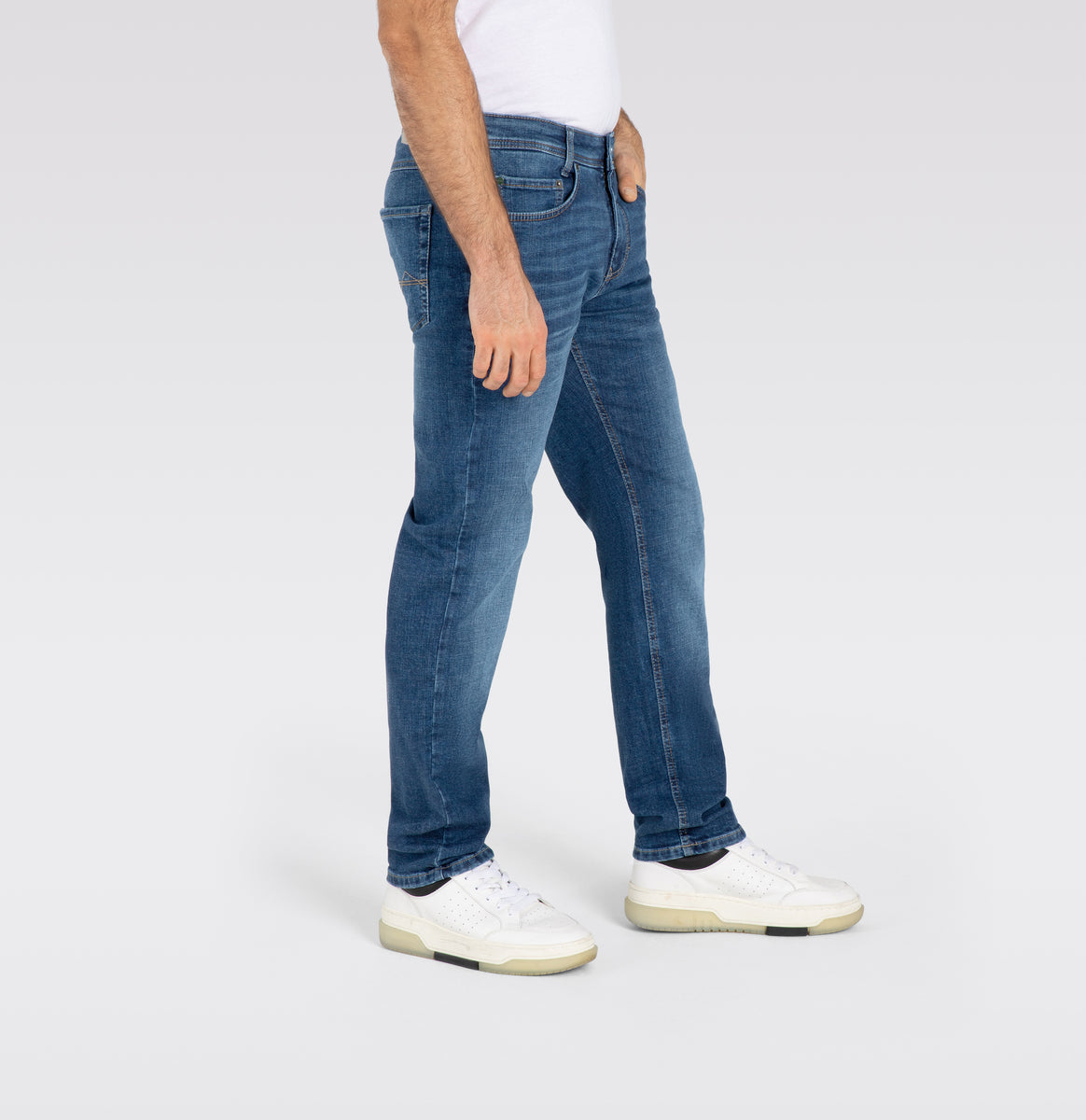 Mac Jeans-Men's Arne Recycled Denim 0501-00-0970L | H690 Dark Blue Aut ...